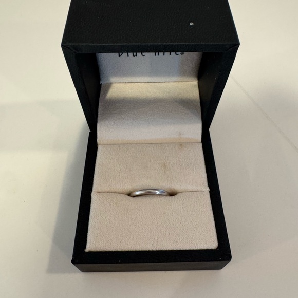 Blue Nile | Jewelry | Blue Nile Platinum Wedding Band | Poshmark